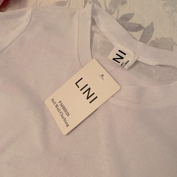 LINI | Tops | Nwt Lini Classic White Tee | Poshmark